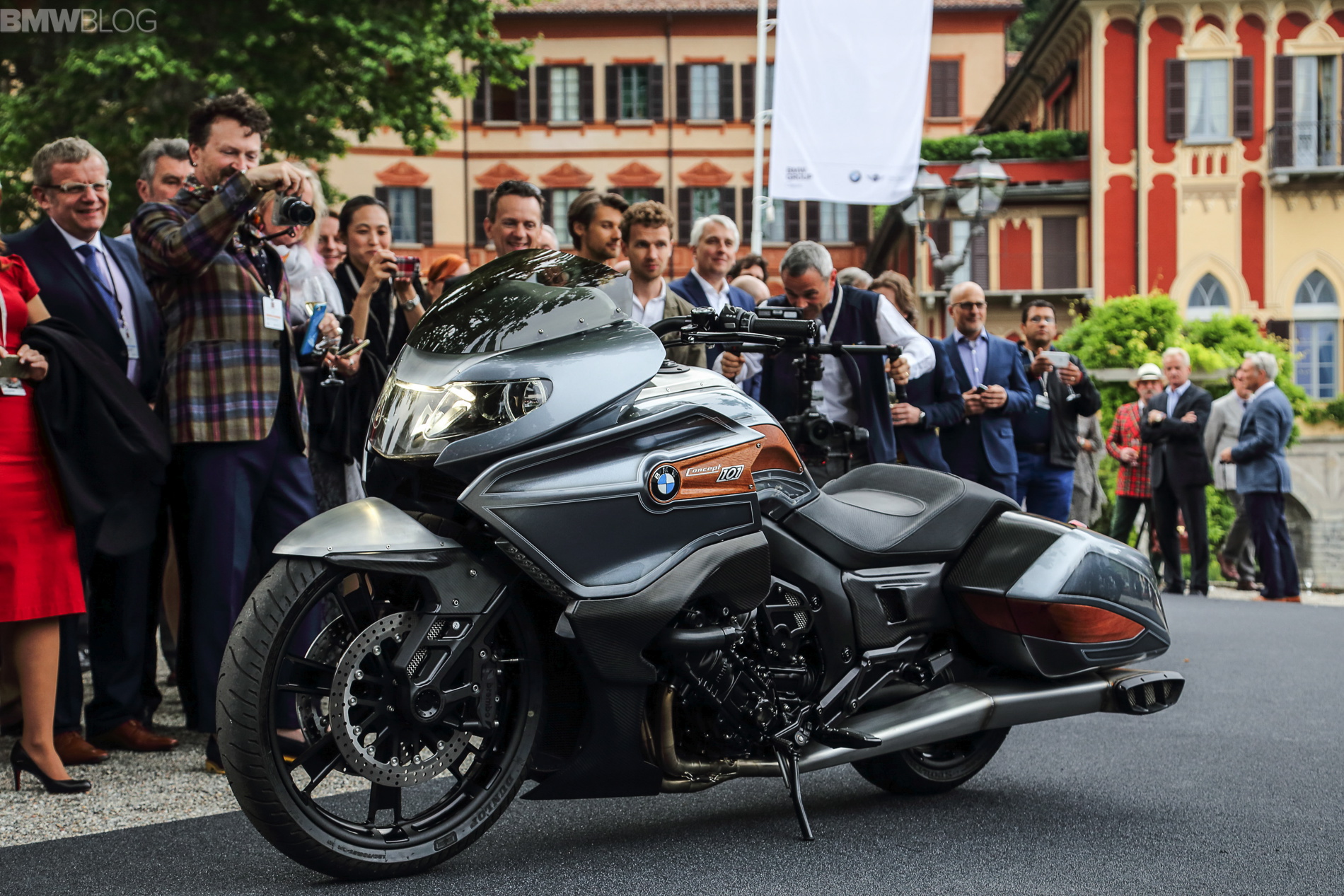 bmw_concept-101-images-14 - Actu Moto