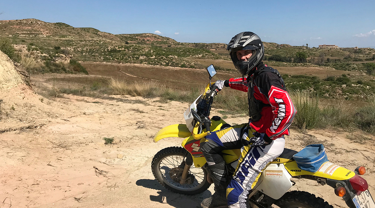 Sur la route du MotorLand, Matthieu Juttens réalise son rêve d'enduro ...