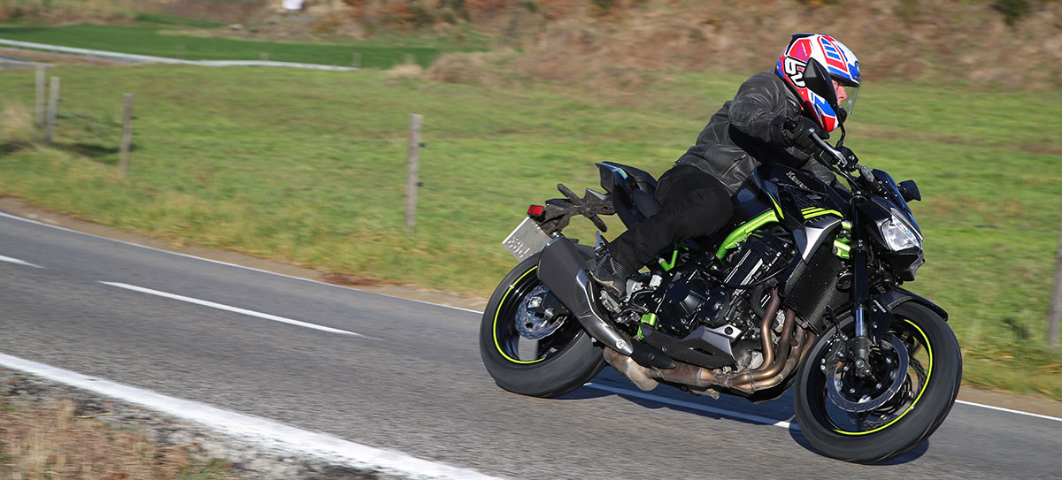 La Z900 a maintenant tout ce qu’il faut où il faut! - Actu Moto