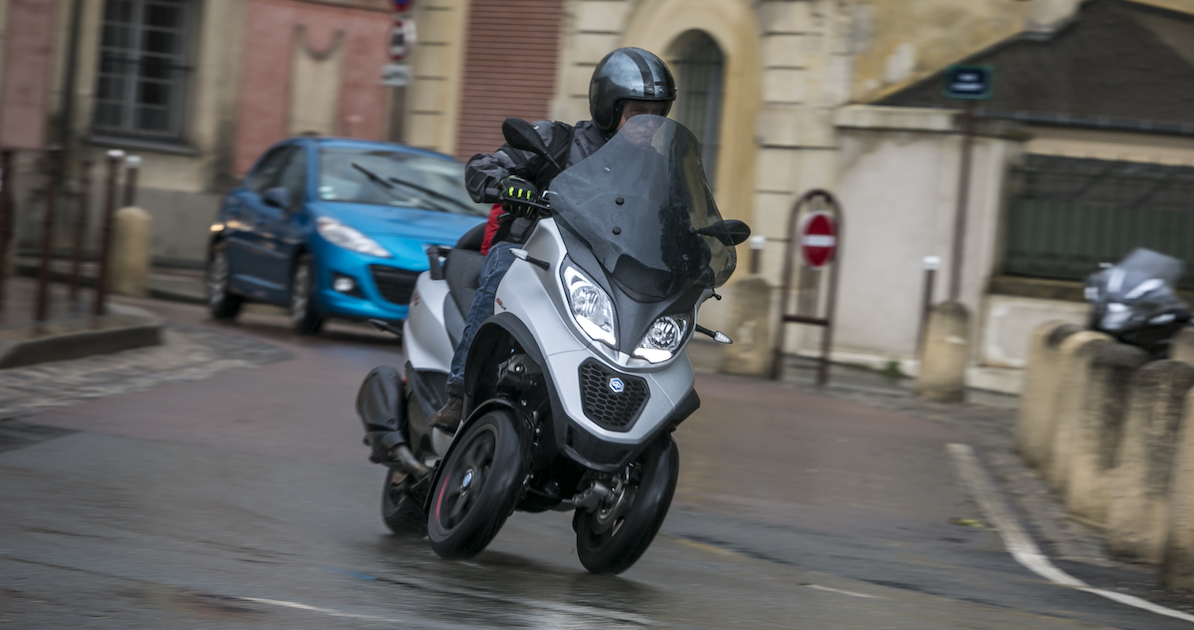 Essai MP3 – le 400, un nouveau moteur très fluide - Actu Moto