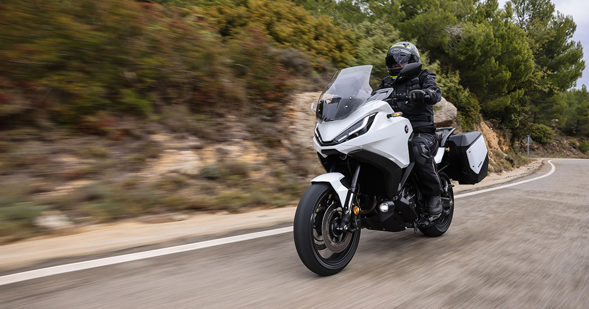 Essai Honda NT1100 - une pure routière inspirée du Trail Africa Twin - Actu Moto