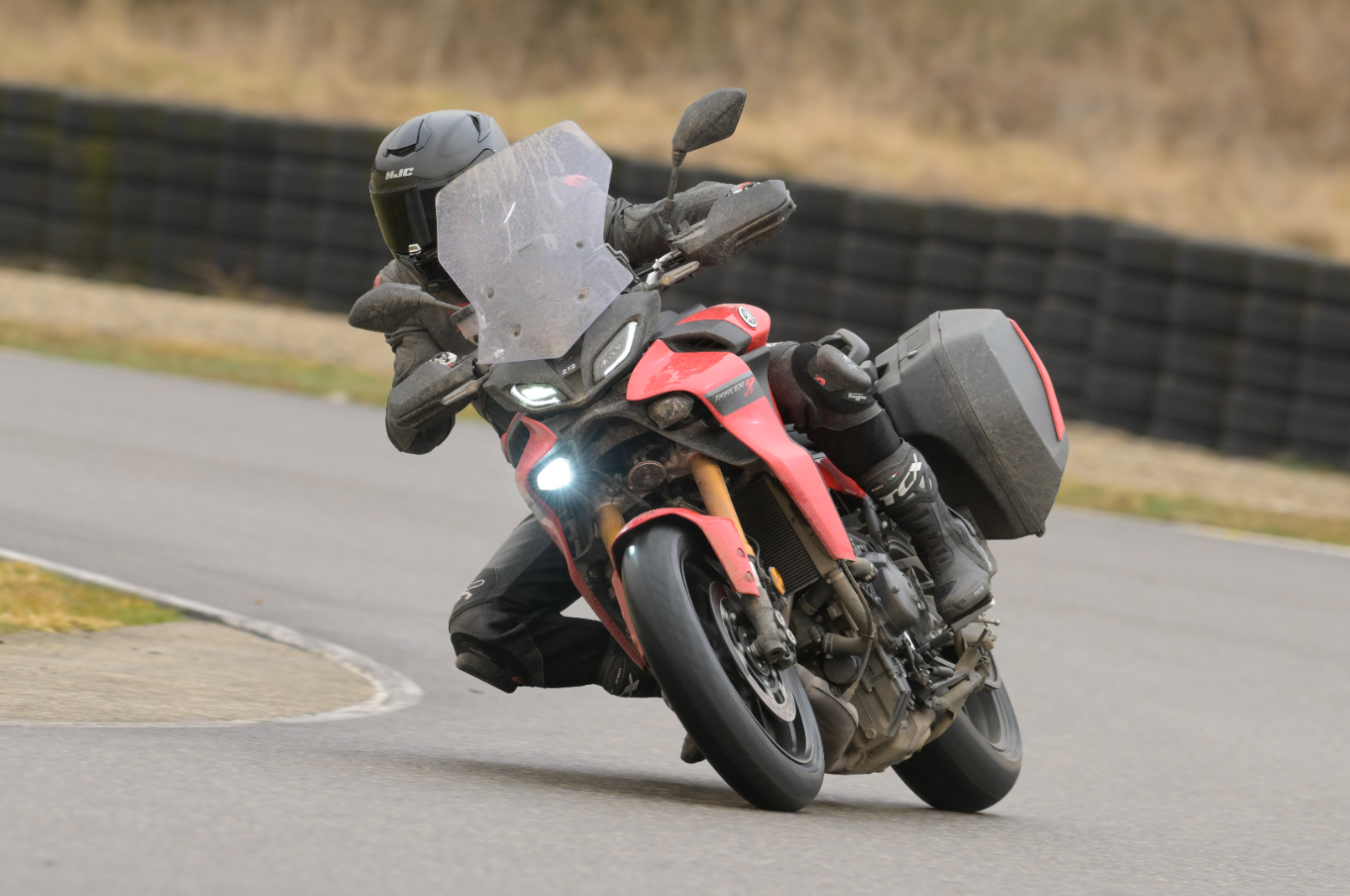 Essai de la Yamaha MT-09 SP 2022 sur l'anneau du Rhin - Actu Moto