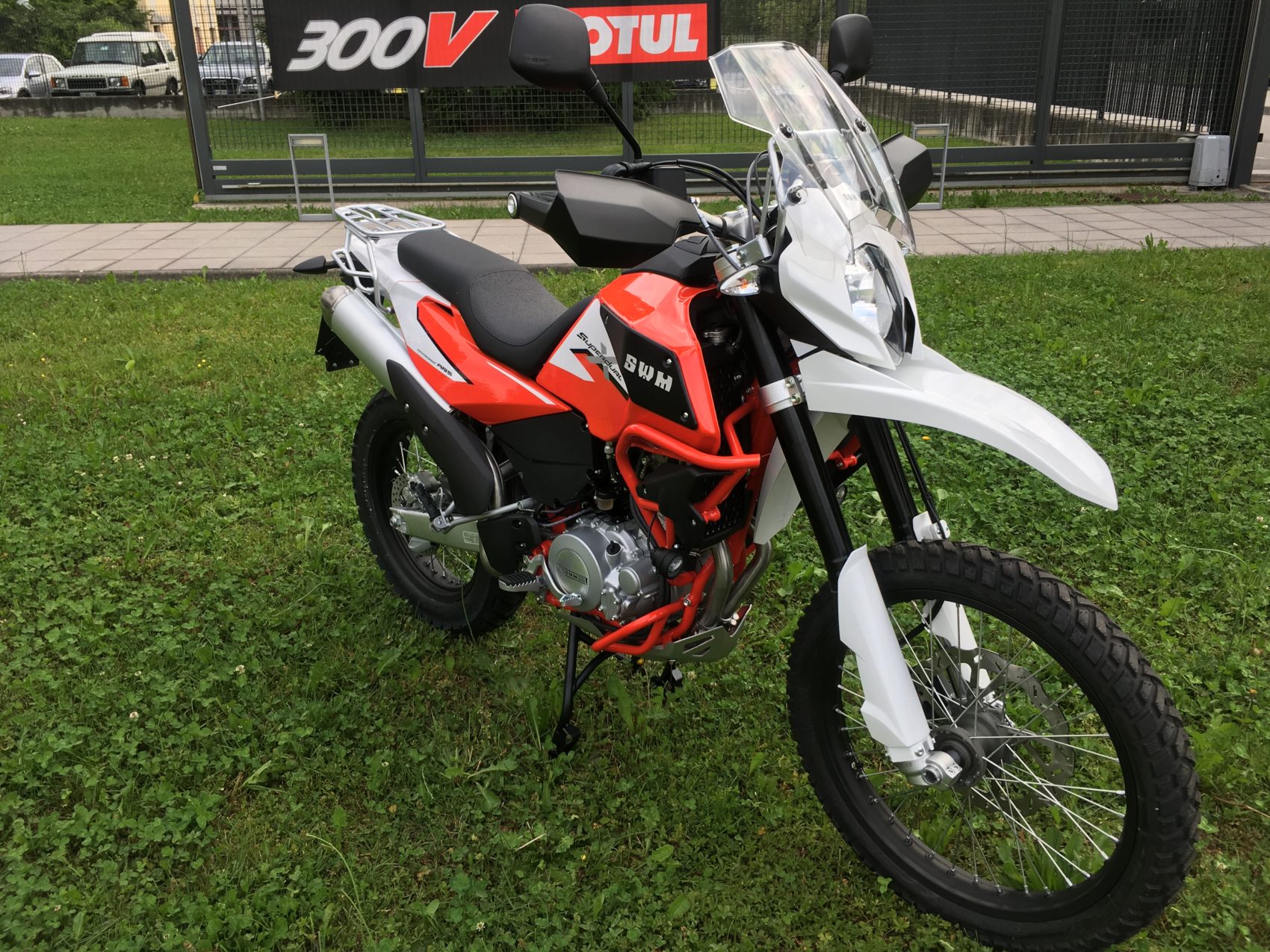 SWM_017_Superdual_X - Actu Moto