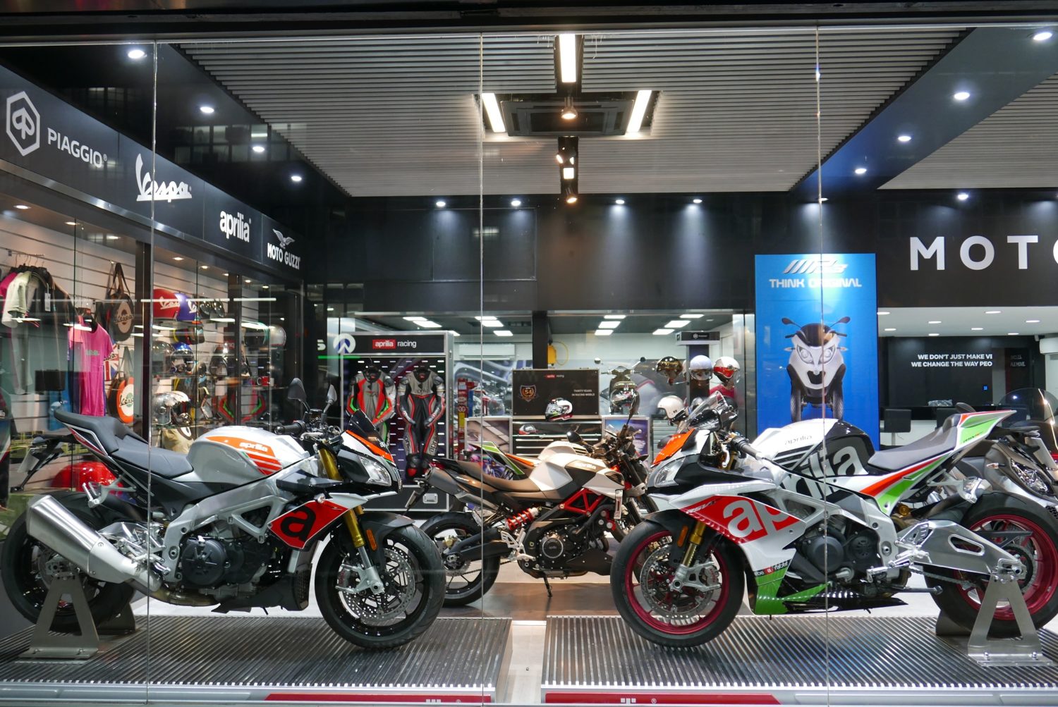 Le showroom Motoplex débarque cette année en Suisse - Actu-Moto