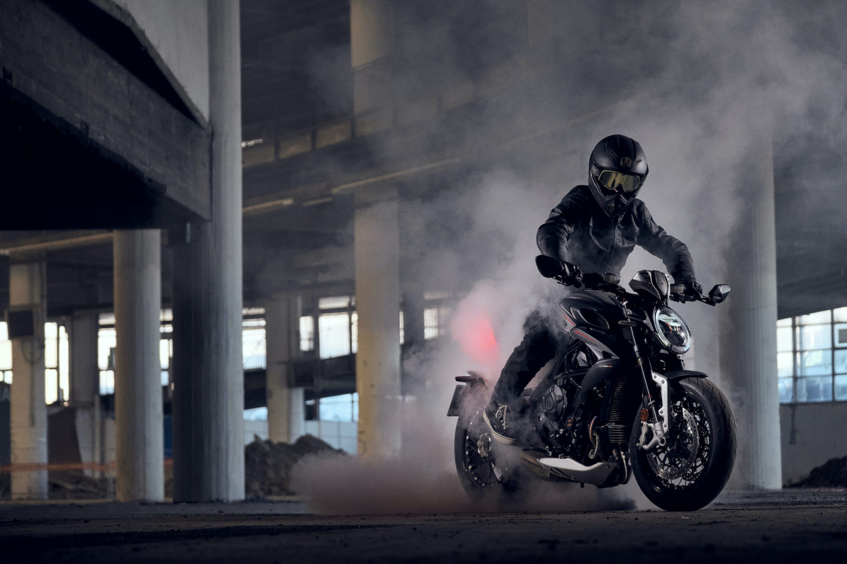 MV Agusta affine techniquement ses Brutale et Dragster tricylindres ...