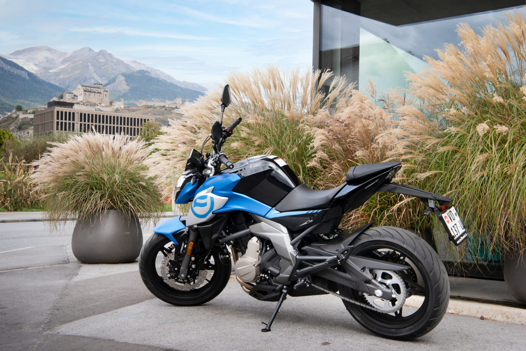 Essai – la 650 NK de CFMoto, le twin venu de l'Empire du Milieu - Actu Moto