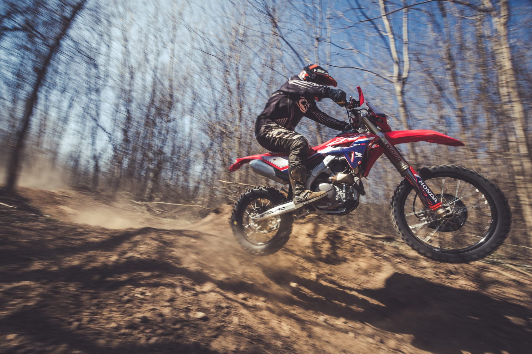 Essai – la gamme enduro de RedMoto, 4 machines avec chacune sa ...