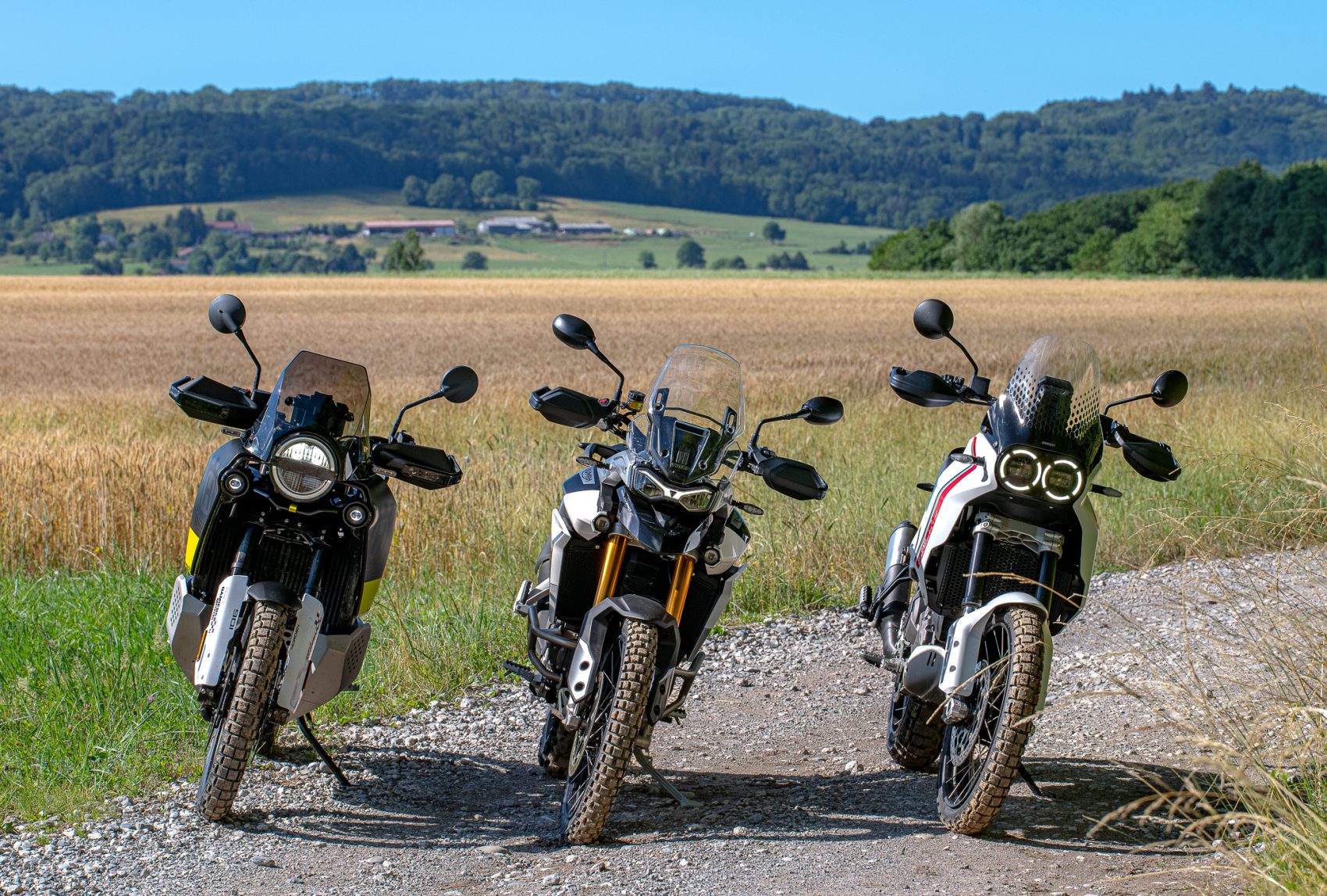 Comparatif ActuMoto.ch Triumph Tiger 900 Rally Pro Husqvarna Norden 901 ...