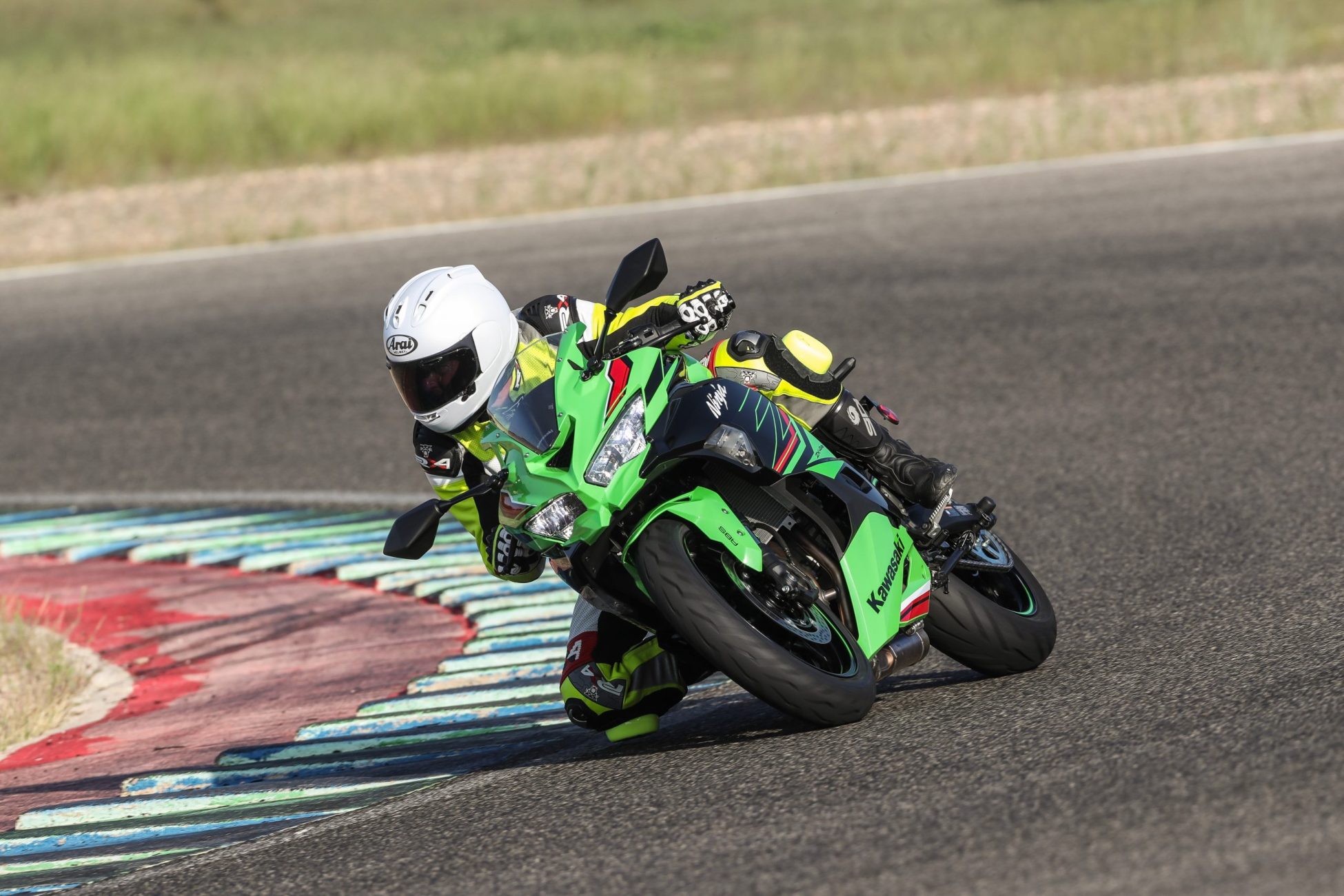 Kawasaki_Ninja_ZX4RR-5_actumoto - Actu Moto