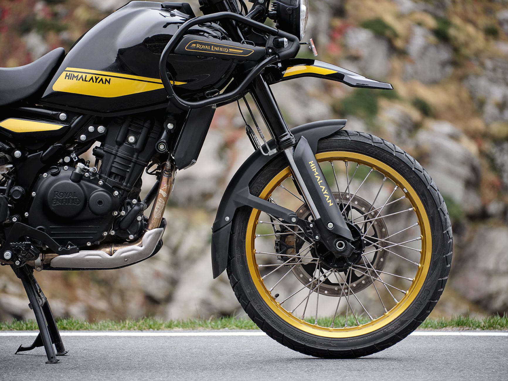 Royal_Enfield_Himalayan_450_Front Tyre(3)_actumoto - Actu Moto