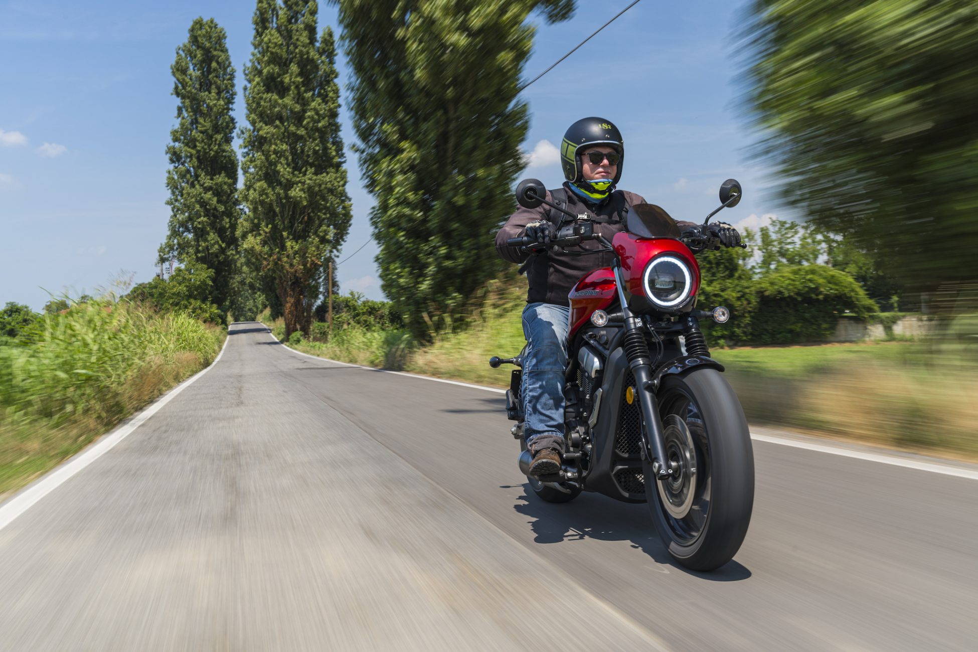 Essai – La Moto Morini Calibro, un vrai cruiser italien - Slider ...